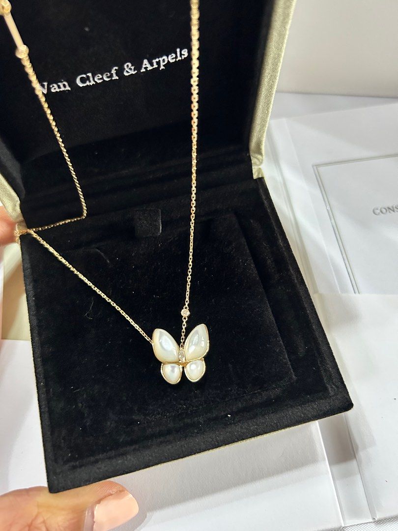 VCA Two Butterfly with Natural Diamonds, Women's Fashion, Jewelry ...