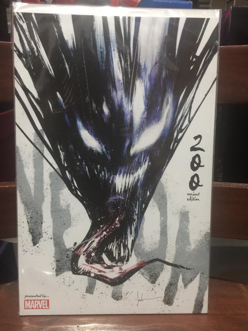 Venom #35 (LGY #200) Jock Variant, Hobbies & Toys, Books & Magazines ...