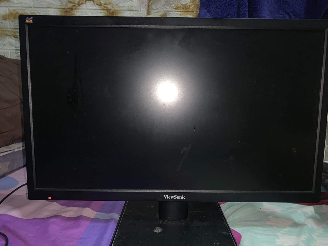 Viewsonic monitor, Computers & Tech, Desktops on Carousell