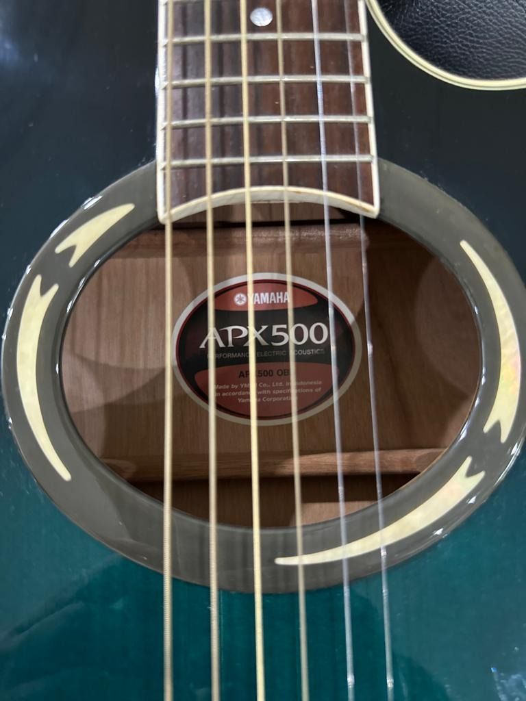 Yamaha APX500 Acoustic Electric Guitar with tuner, Hobbies & Toys, Music & Media, Musical ...