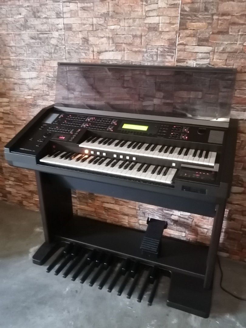 Yamaha Electone EL70 Church Organ, Hobbies & Toys, Music & Media ...