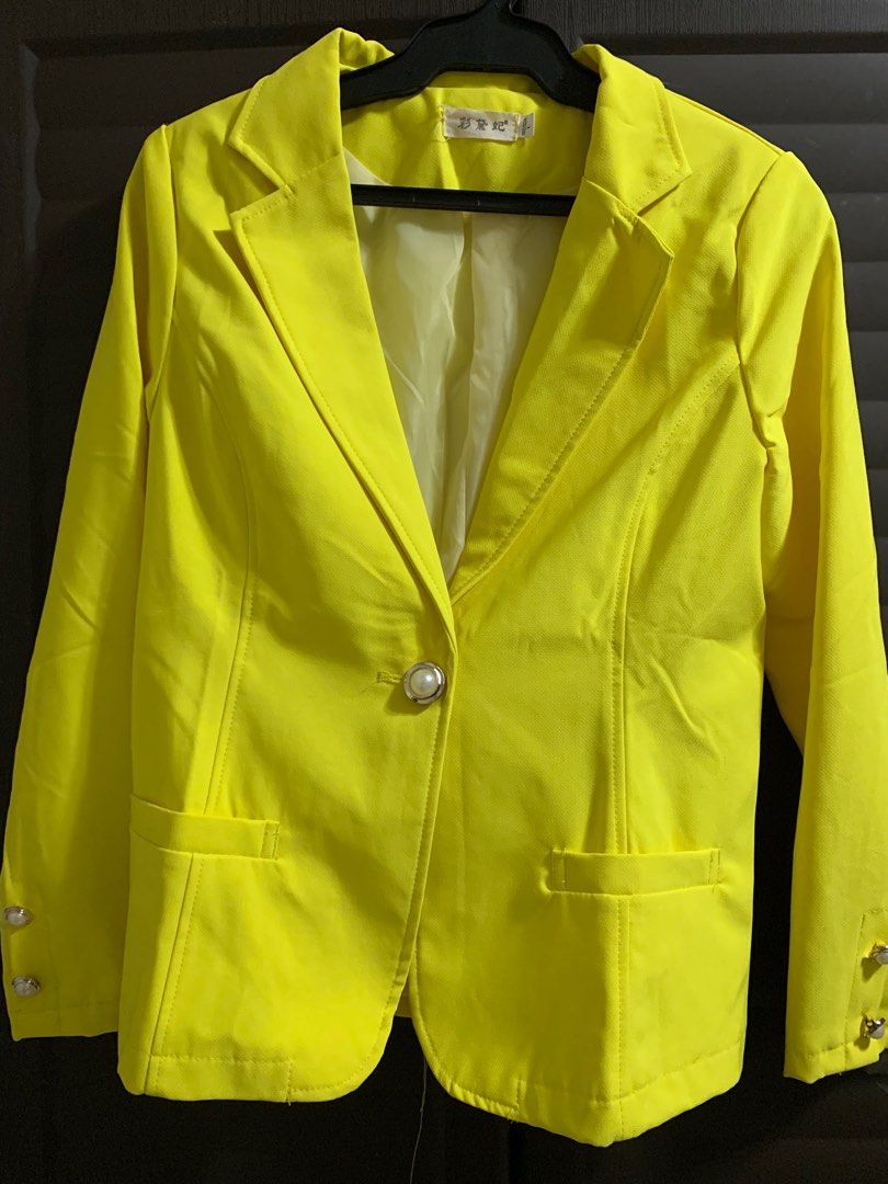 Yellow blazer, Women's Fashion, Coats, Jackets and Outerwear on Carousell