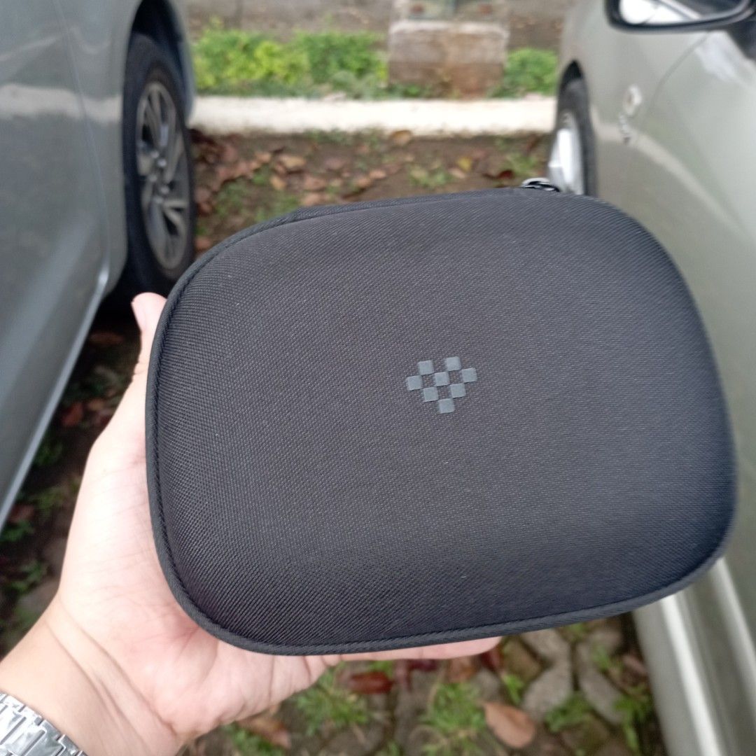 8BitDo Ultimate 2.4g + 8BitDo Travel Case, Video Gaming, Gaming ...