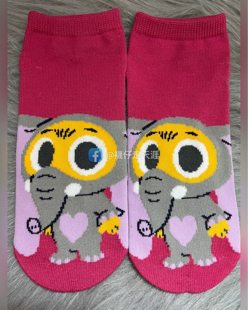 優獸大都會 飛仔 迪士尼 Zootopia 大人卡通短襪 sock, 女裝, 手錶及配件, 襪褲襪 - Carousell