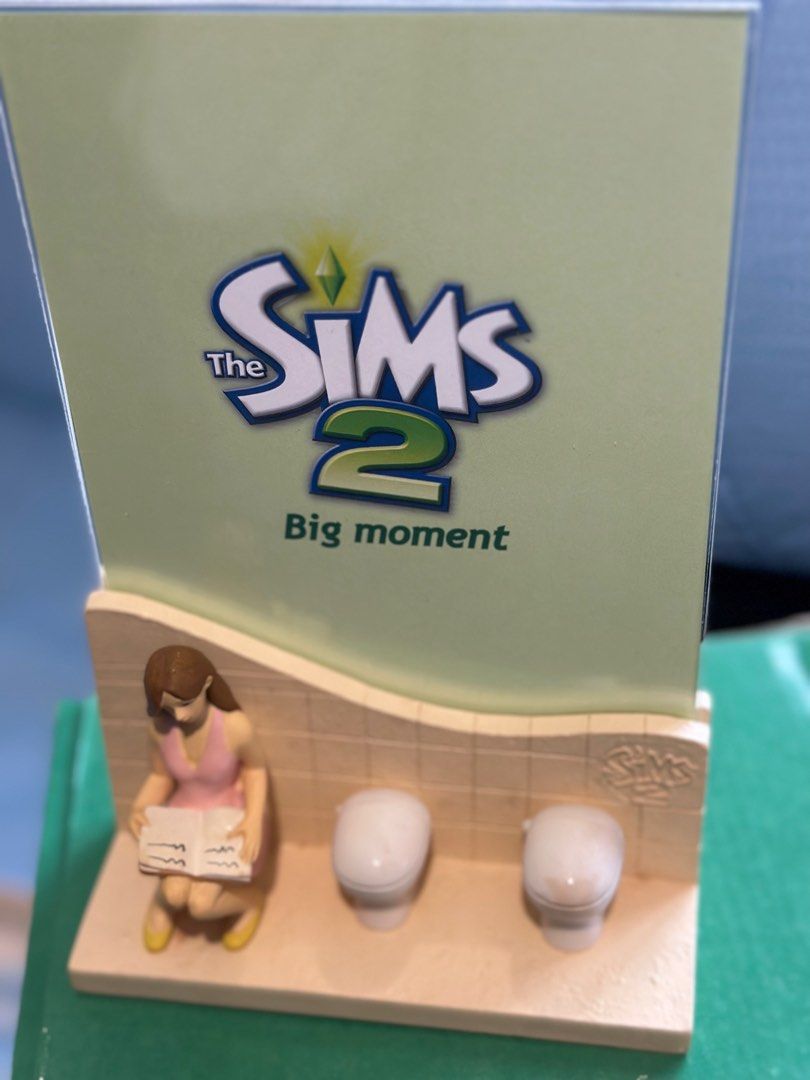 (絕版) Sims2 box set 相架 遊戲碟, 興趣及遊戲, 玩具 & 遊戲類 - Carousell