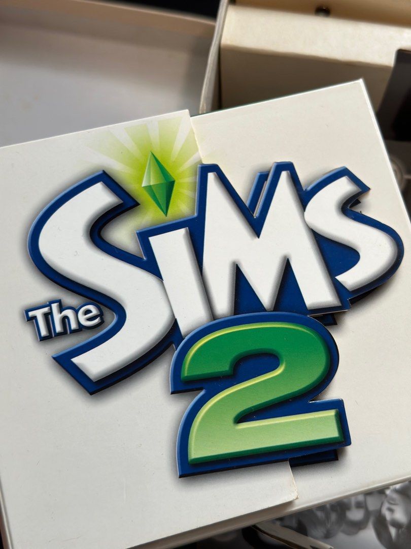 (絕版) Sims2 box set 相架 遊戲碟, 興趣及遊戲, 玩具 & 遊戲類 - Carousell