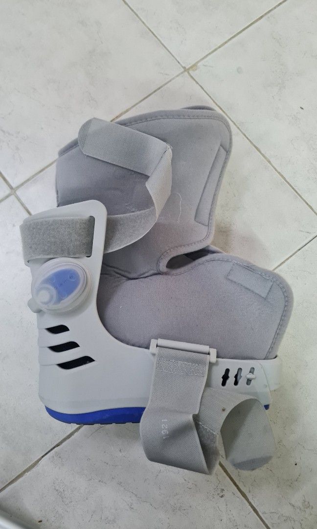 Air cast, Health & Nutrition, Assistive & Rehabilatory Aids, Other ...