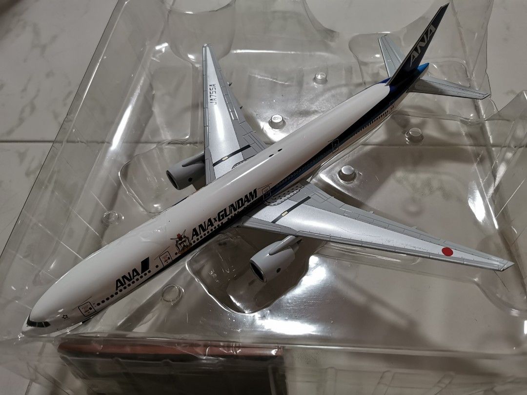 1/200 ANAxGUNDAM SKY PROJECT Boeing 777-300 ANA GUNDAM JET Scale model ...