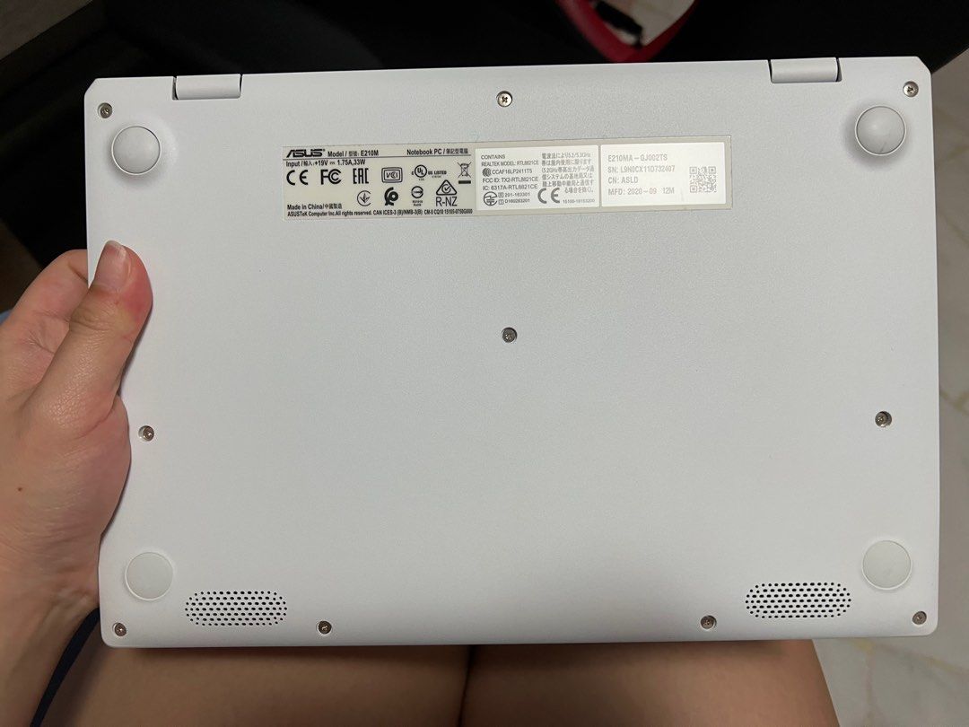 Asus E210M, Computers & Tech, Laptops & Notebooks on Carousell