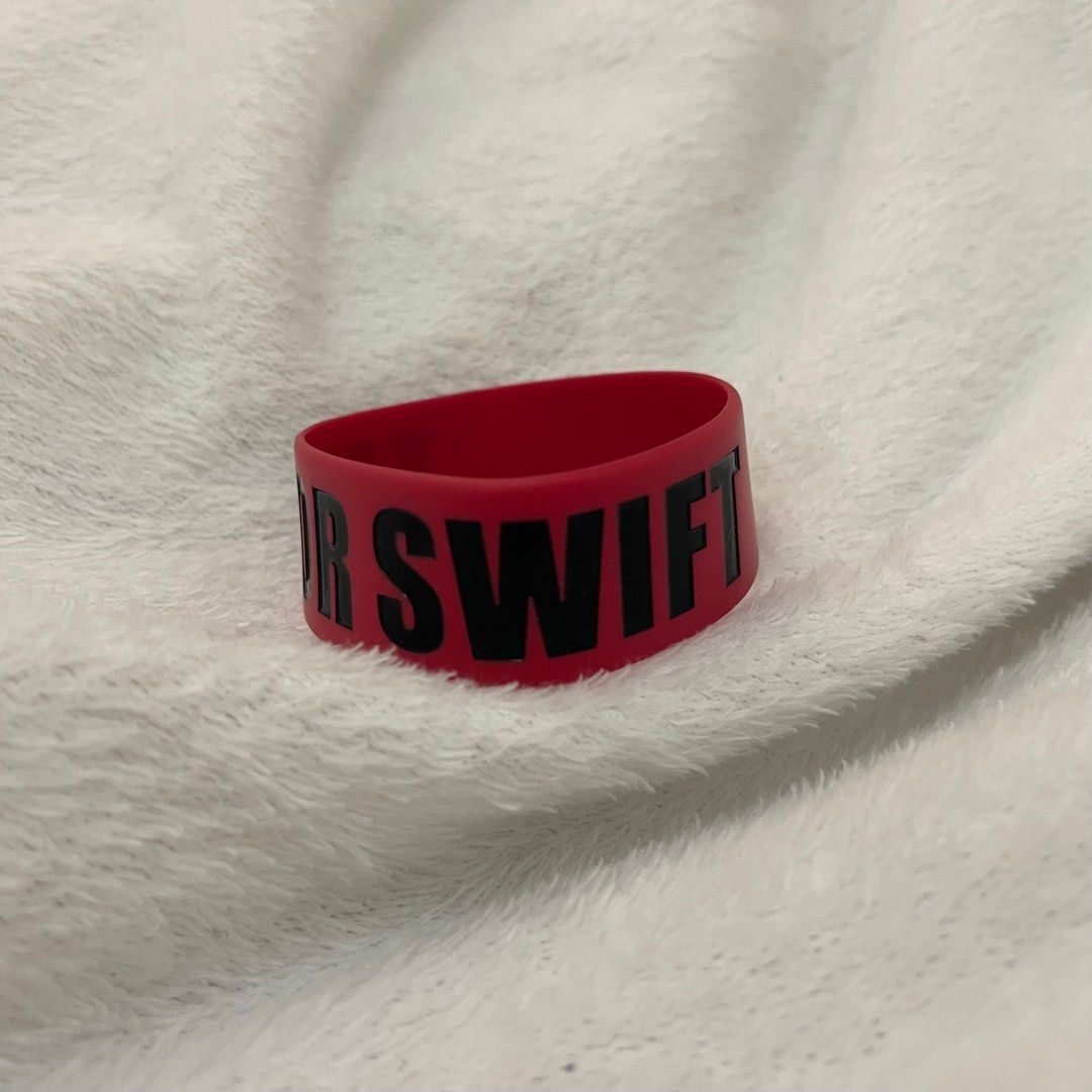 Taylor Swift Authentic Red Baller Bracelet, Women's Fashion, Jewelry ...