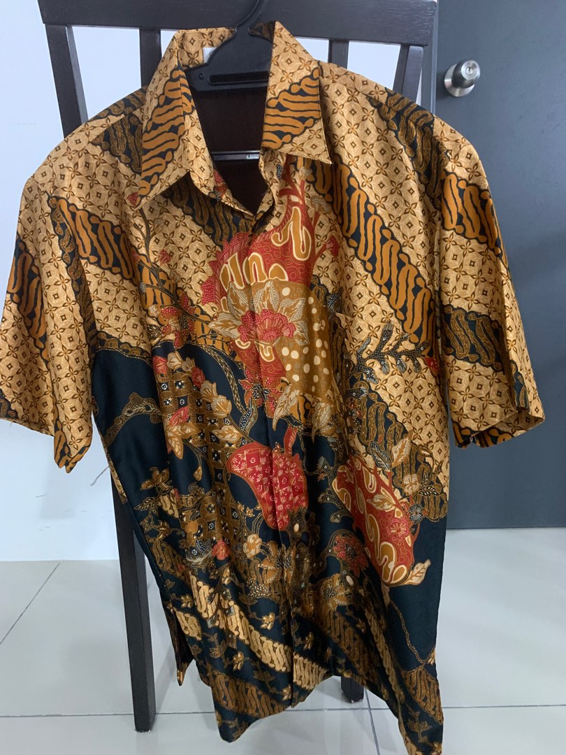 Baju batik jawa, Men's Fashion, Tops & Sets, Formal Shirts on Carousell
