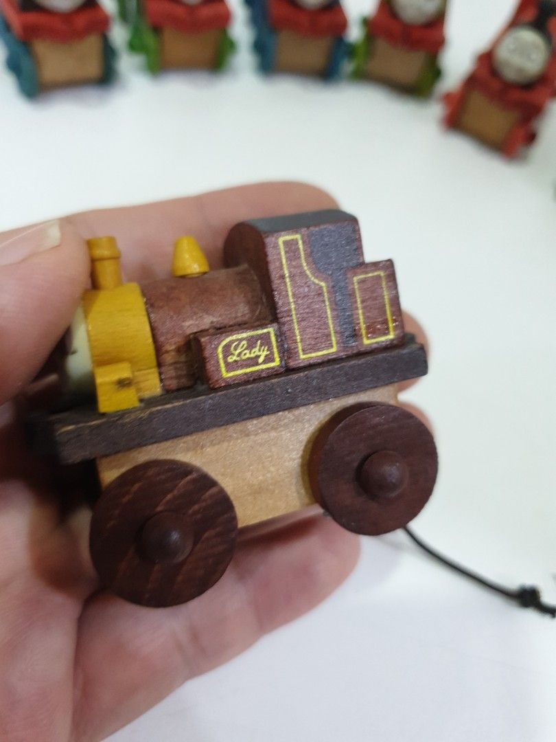 BANDAI 2005 Gullane Thomas and friends wooden trains, Hobbies & Toys ...