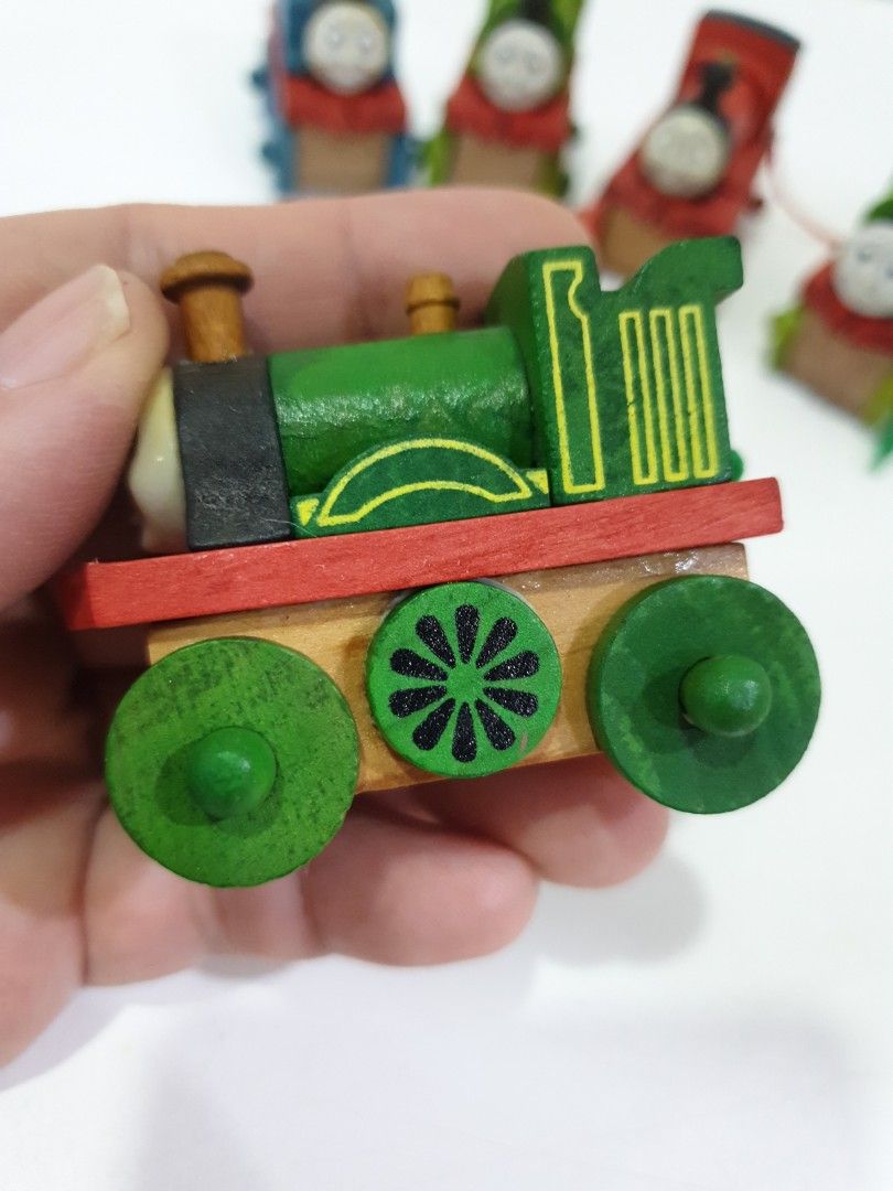 BANDAI 2005 Gullane Thomas and friends wooden trains, Hobbies & Toys ...