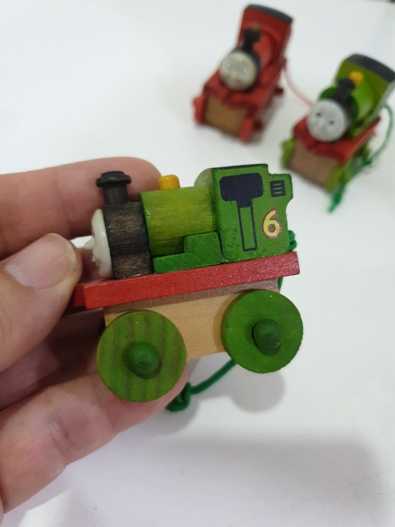 BANDAI 2005 Gullane Thomas and friends wooden trains, Hobbies & Toys ...