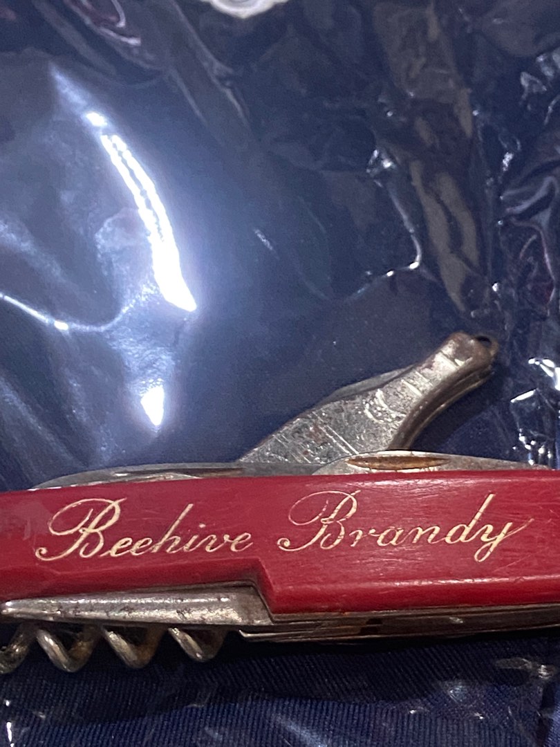 Beehive brandy pocket knife, Hobbies & Toys, Collectibles & Memorabilia ...