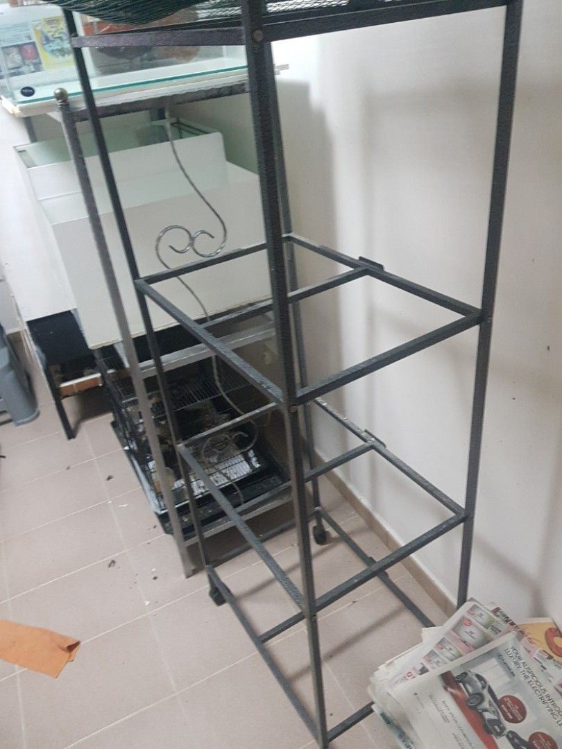 Bird cage rack., Pet Supplies, Homes & Other Pet Accessories on Carousell