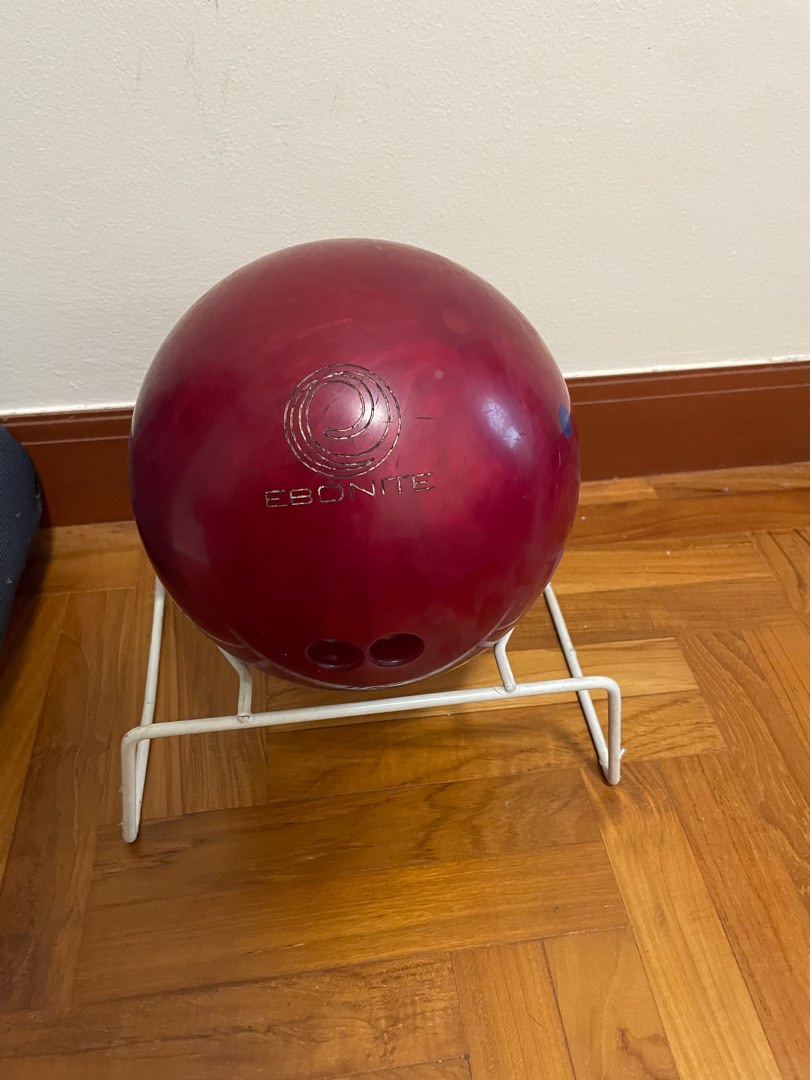 Bowling Ball, Sports Equipment, Sports & Games, Billiards & Bowling on Carousell