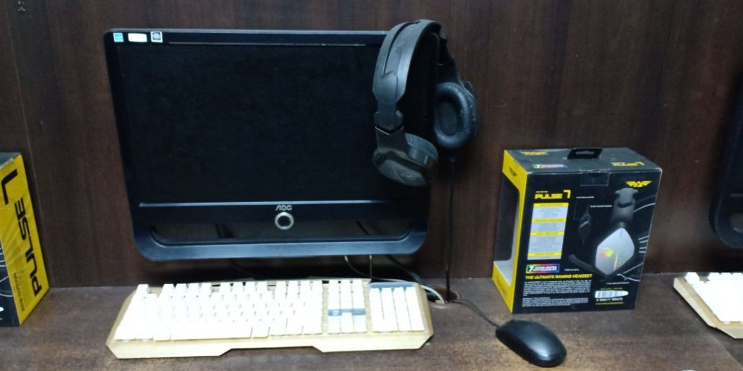 CHEAP PC WHOLE SET MUST GO!, Computers & Tech, Desktops on Carousell