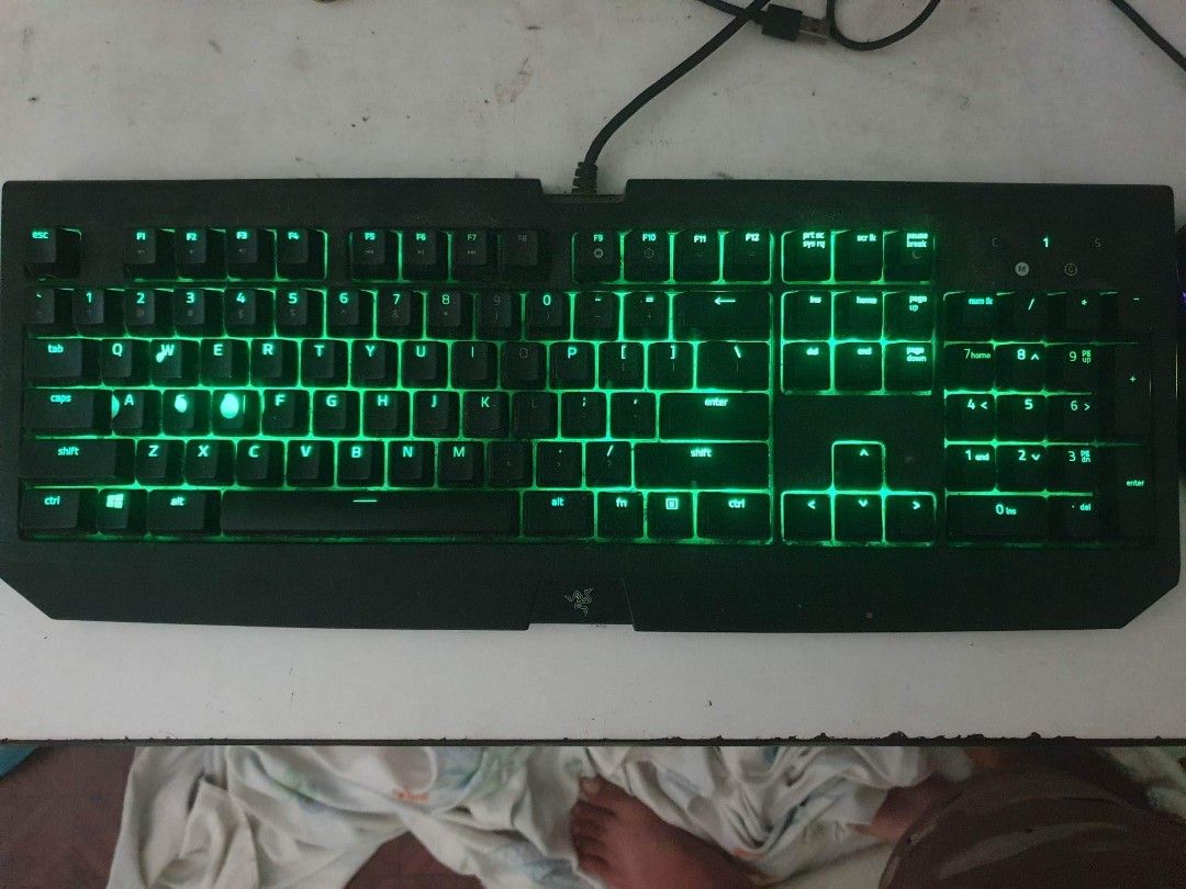 Computer set, Computers & Tech, Desktops on Carousell