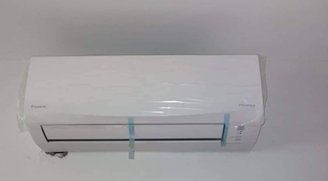 DAIKIN SPLIT TYPE AIR CONDITIONER with installation, TV & Home ...