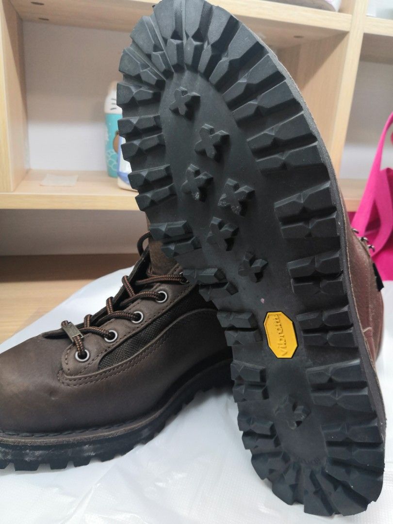Danner Light II 6" Dark Brown EU42, 男裝, 鞋, 靴 - Carousell
