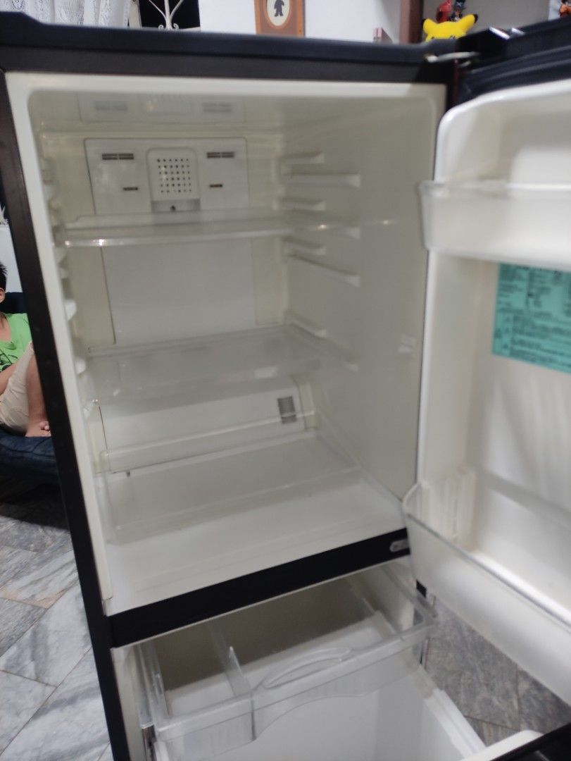 DEFECTIVE Haier Refrigerator 110v, TV & Home Appliances, Kitchen ...