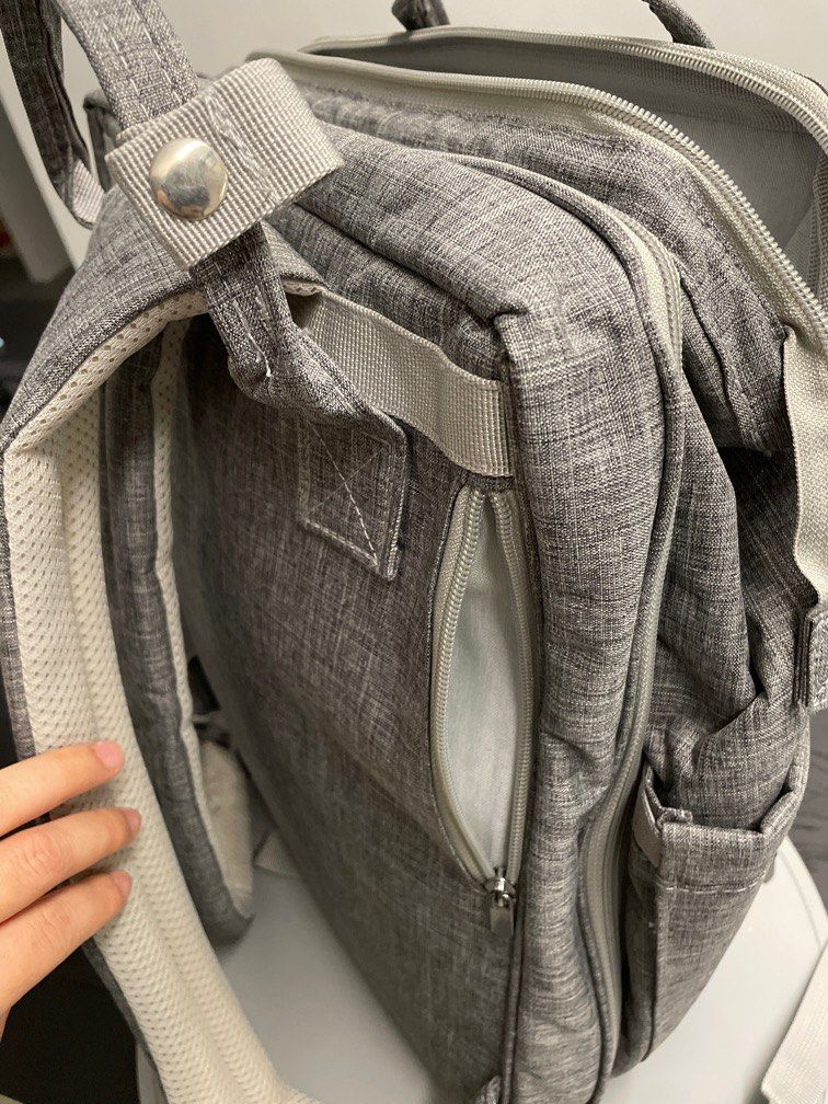 Diaper bag with changing mat, Babies & Kids, Going Out, Diaper Bags & Wetbags on Carousell