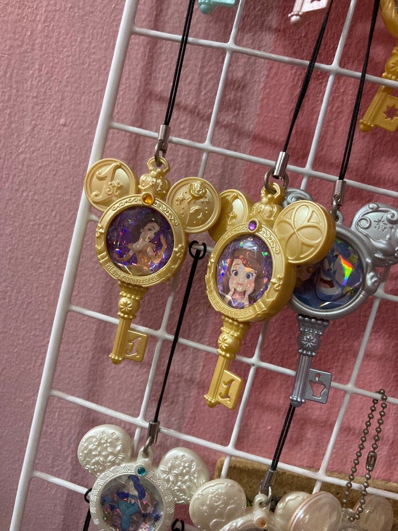 Disney Keys Collectibles, Hobbies & Toys, Memorabilia & Collectibles ...