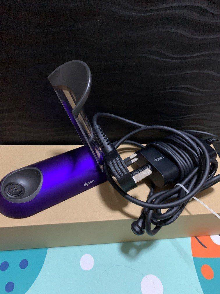 Dyson Corrale charger + Stand, Beauty & Personal Care, Hair on Carousell