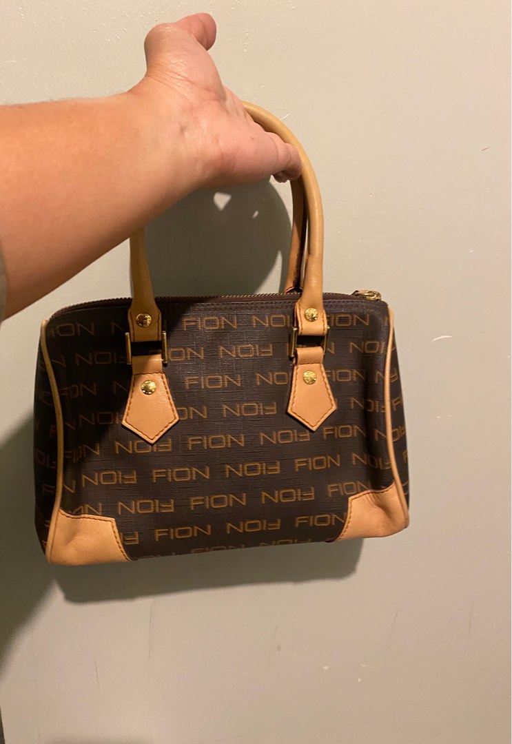 Fion Mini Boston on Carousell