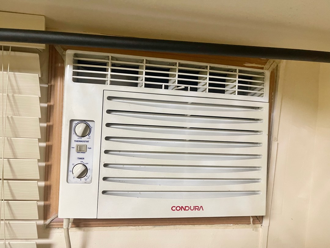 Flash Sale! Condura window type 1.5HP non inverter 10.5 EER energy ...