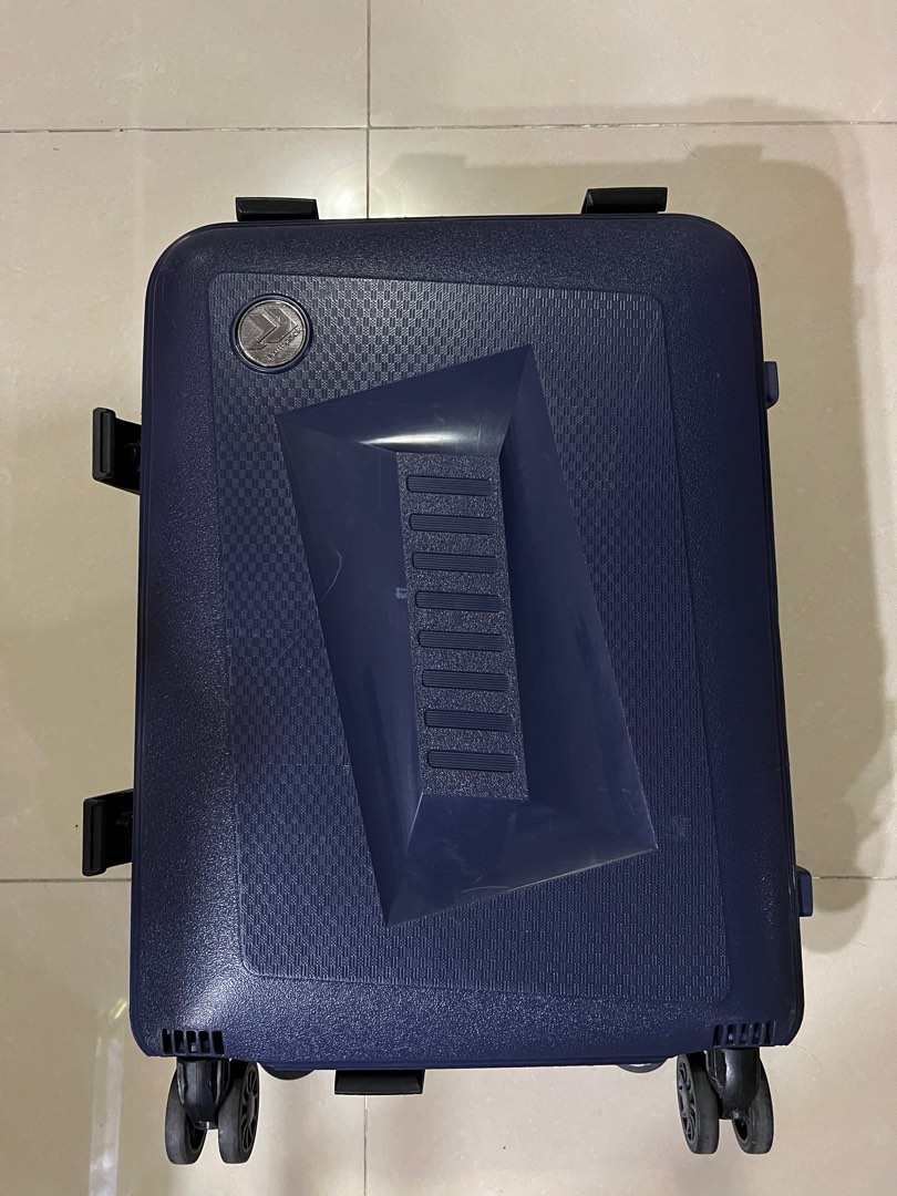 Forthpack 20 Inches, Hobbies & Toys, Travel, Luggage on Carousell