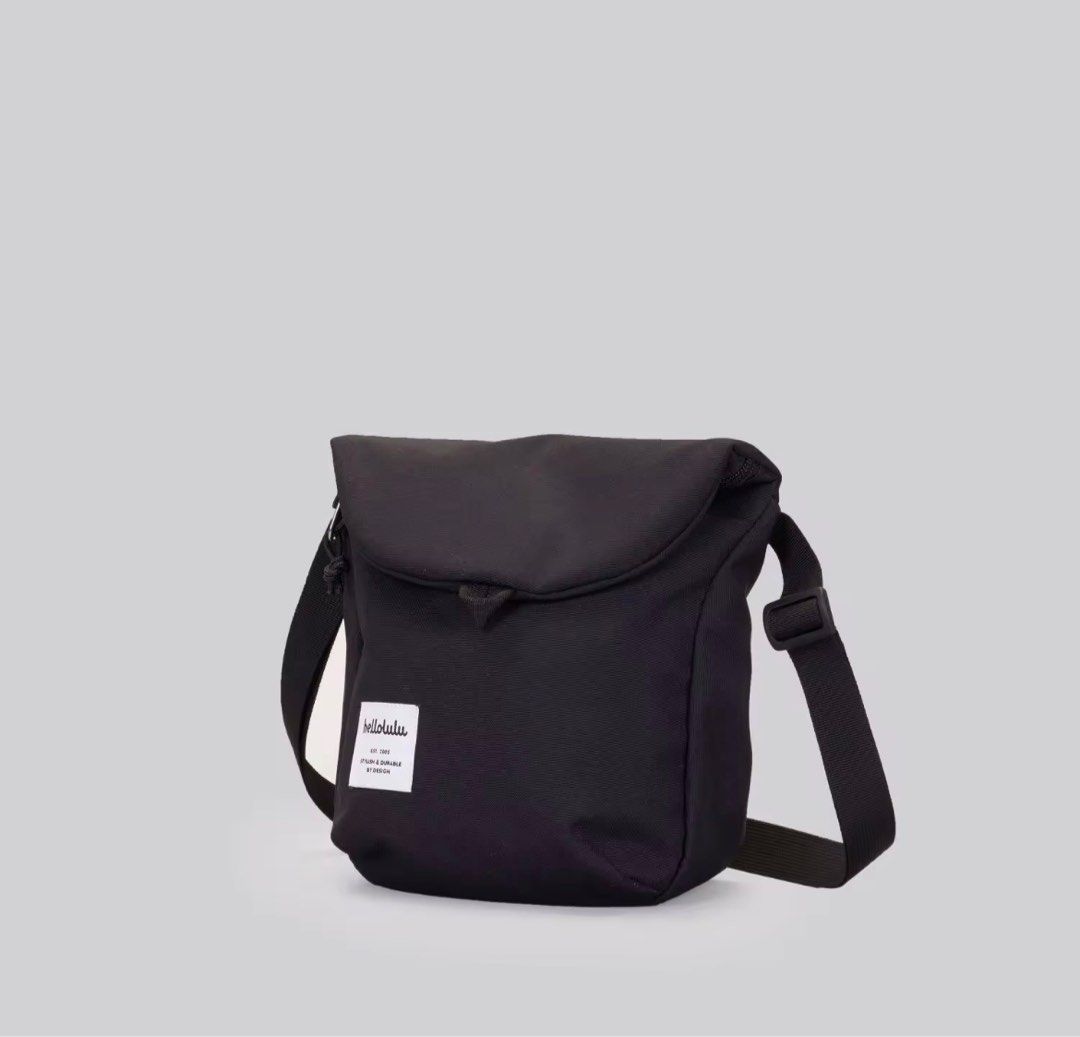 Hellolulu Desi Sling Bag, Men's Fashion, Bags, Sling Bags on Carousell