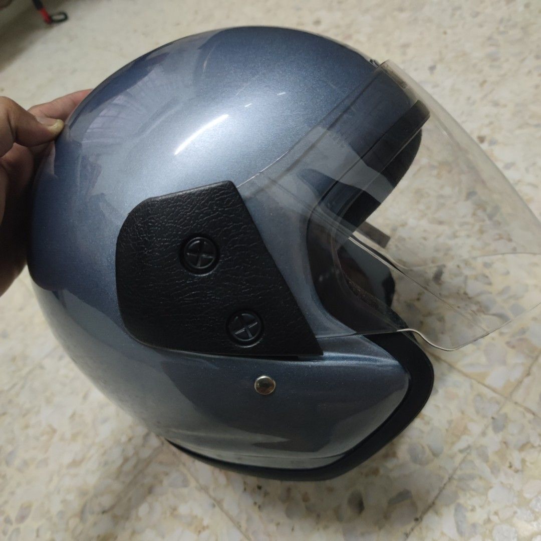 Helmet Swan Freegift kids fullface helmet, Motorbikes on Carousell