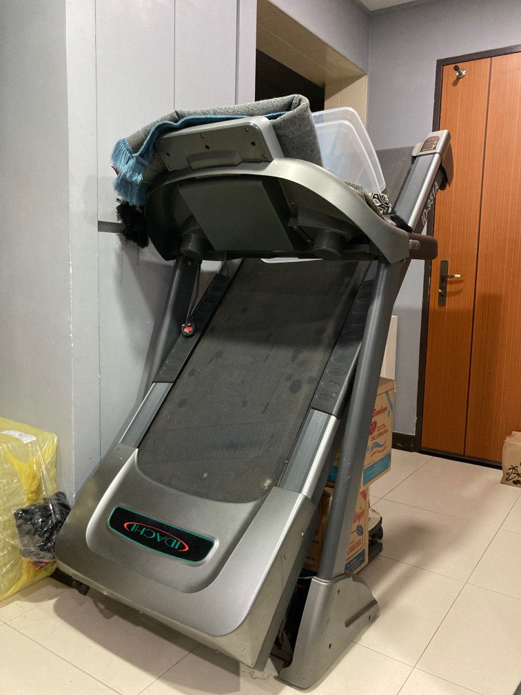 Idachi Threadmill, Sports Equipment, Exercise & Fitness, Cardio ...