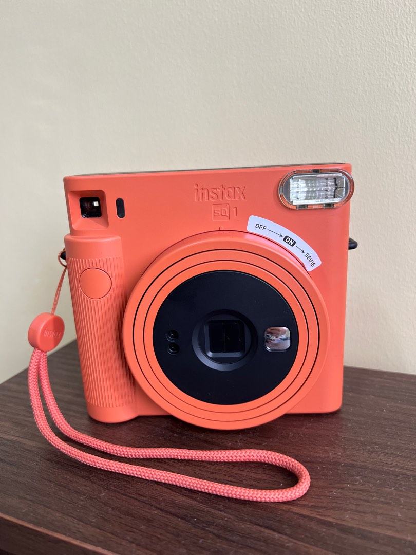 Instax SQ1 (Terracotta Orange), Photography, Cameras on Carousell