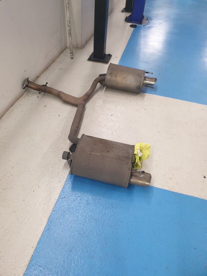 LEXUS IS250 STOCK EXHAUST (UNTOUCHED), Car Accessories, Accessories on ...