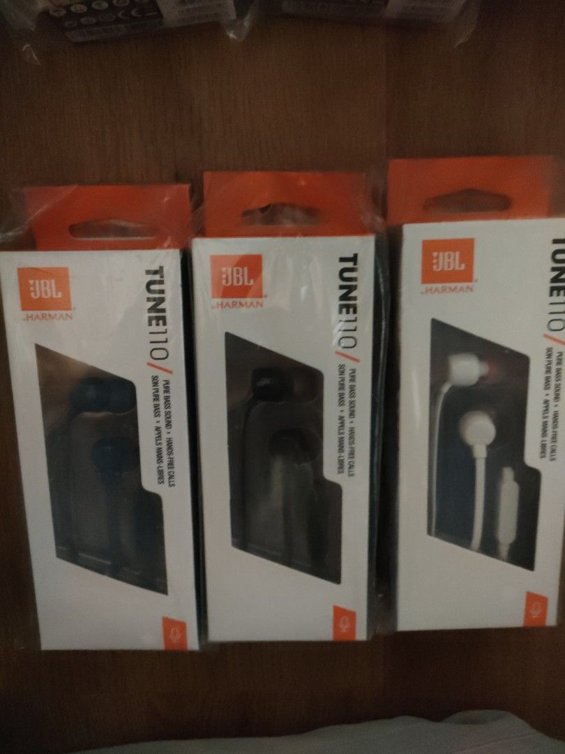 JBL tune 110 in-ear headphone, Audio, Earphones on Carousell