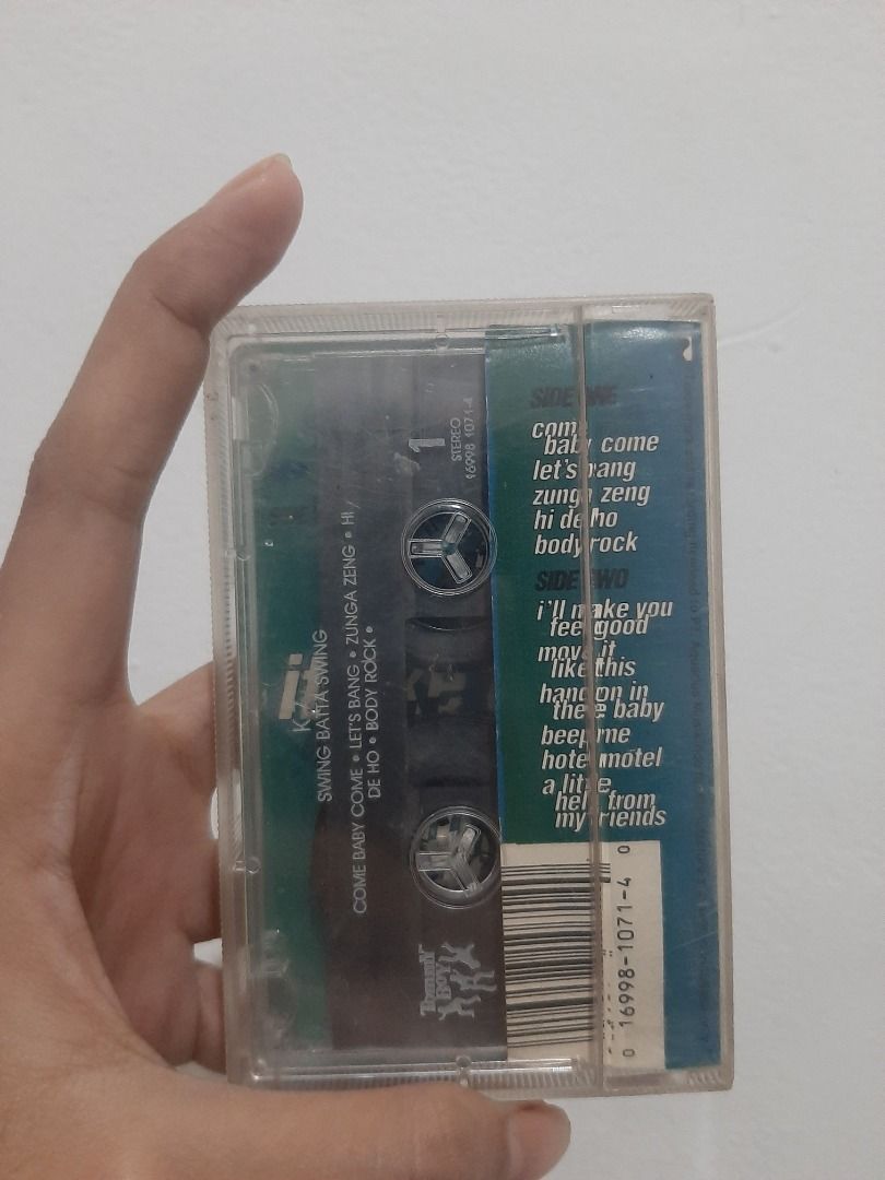 Kaset Pita K7 Swing Batta Swing, Musik & Media, CD, DVD & Lainnya di ...