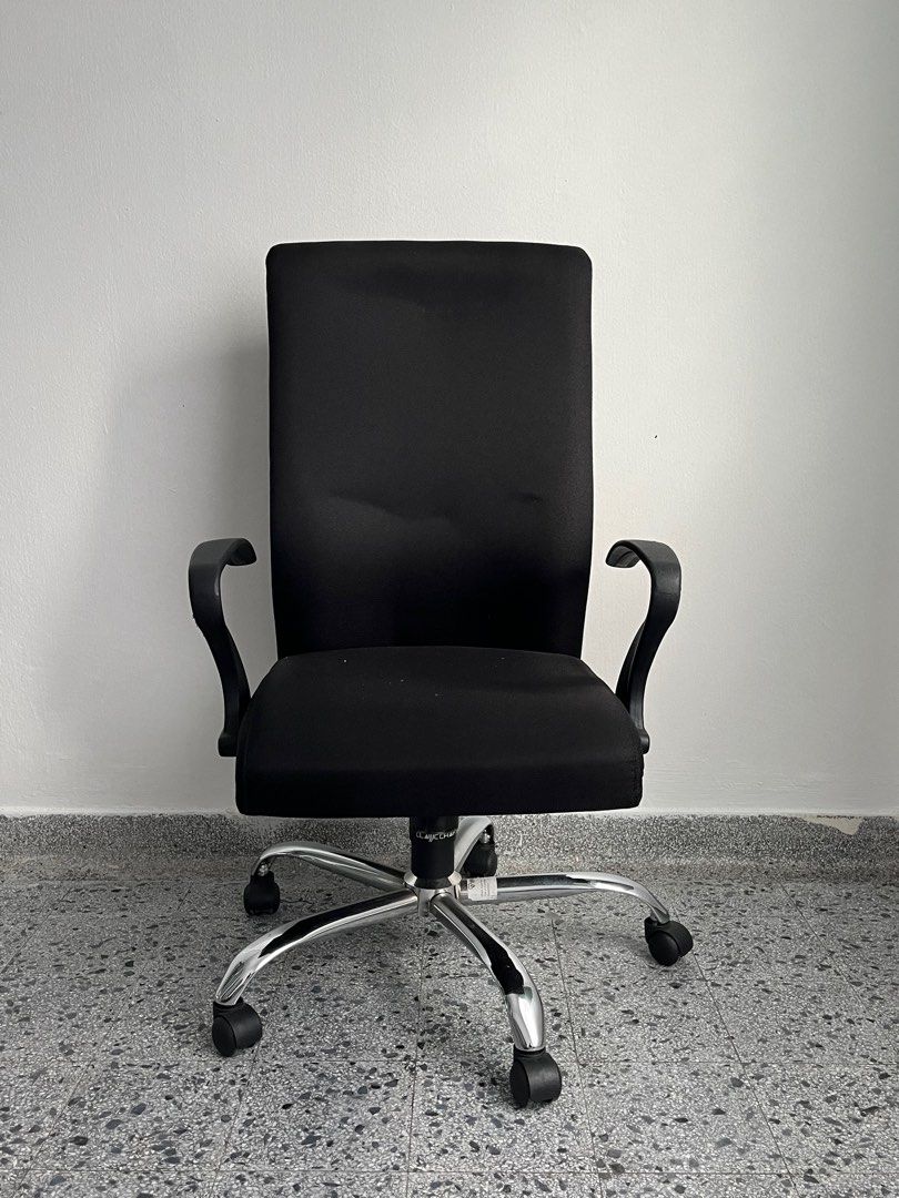Kerusi pejabat, Furniture & Home Living, Furniture, Chairs on Carousell