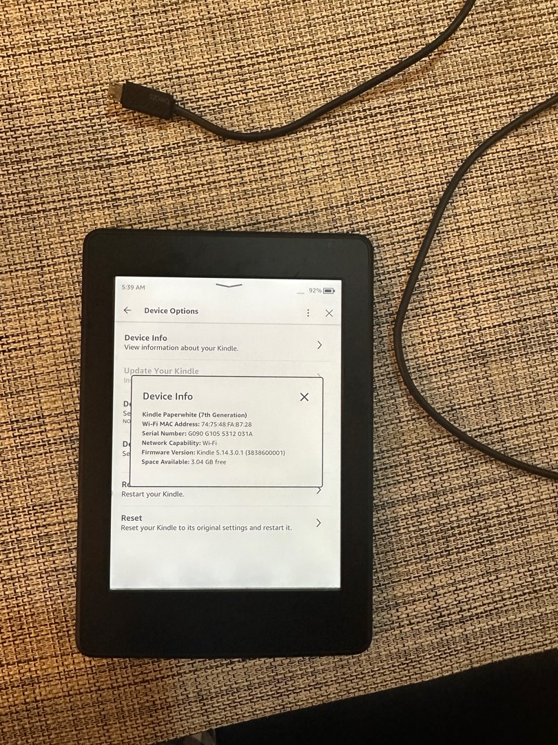 kindle, Mobile Phones & Gadgets, E-Readers on Carousell