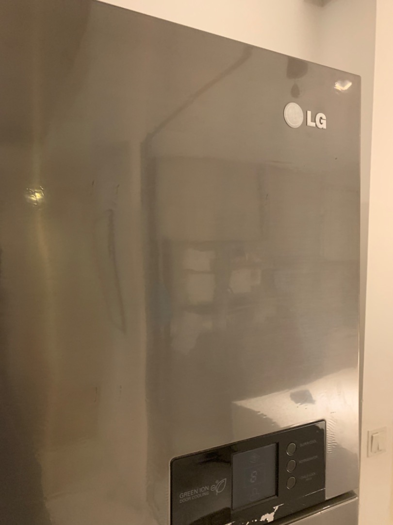 LG fridge 1 year old only, TV & Home Appliances, Kitchen Appliances ...