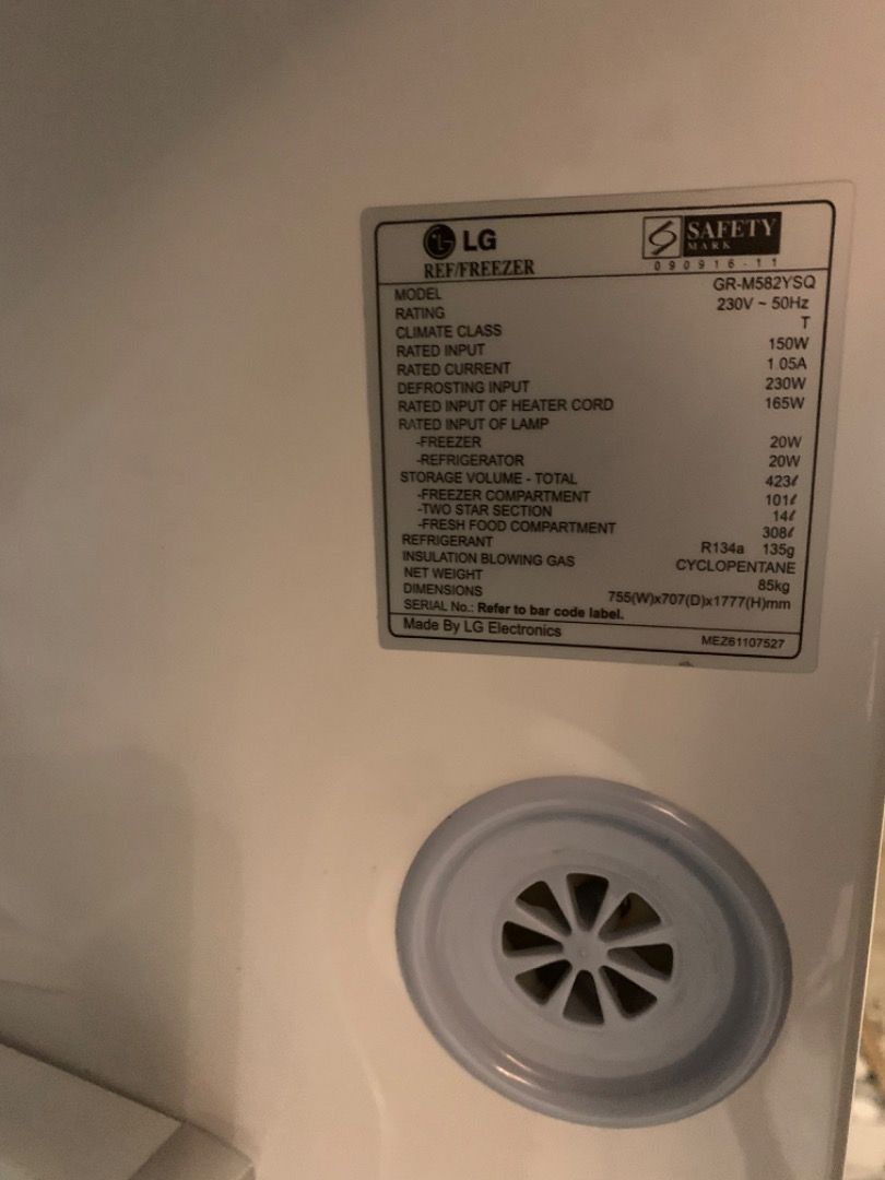 LG fridge 1 year old only, TV & Home Appliances, Kitchen Appliances ...