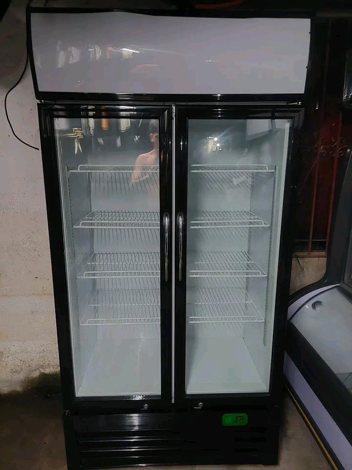 LG GLASS DOOR CHILLER 23CUFT, TV & Home Appliances, Kitchen Appliances ...