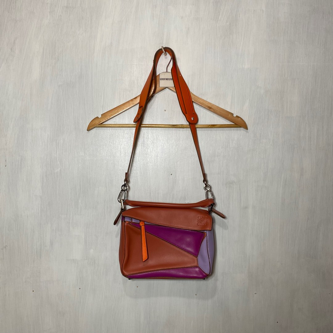Loewe sling bag, Women's Fashion, Bags & Wallets, Cross-body Bags on ...