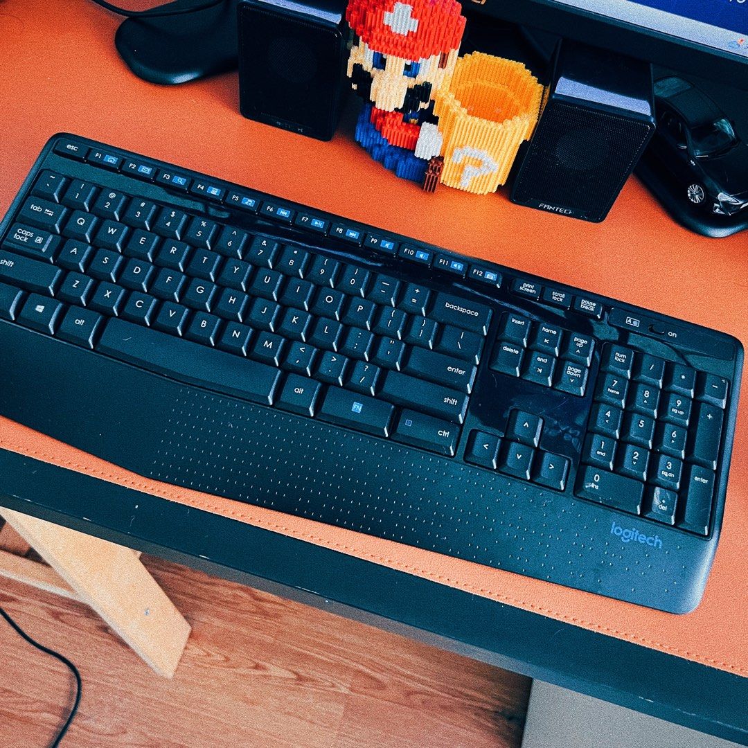 Logitech Keyboard Computers And Tech Parts And Accessories Computer Keyboard On Carousell