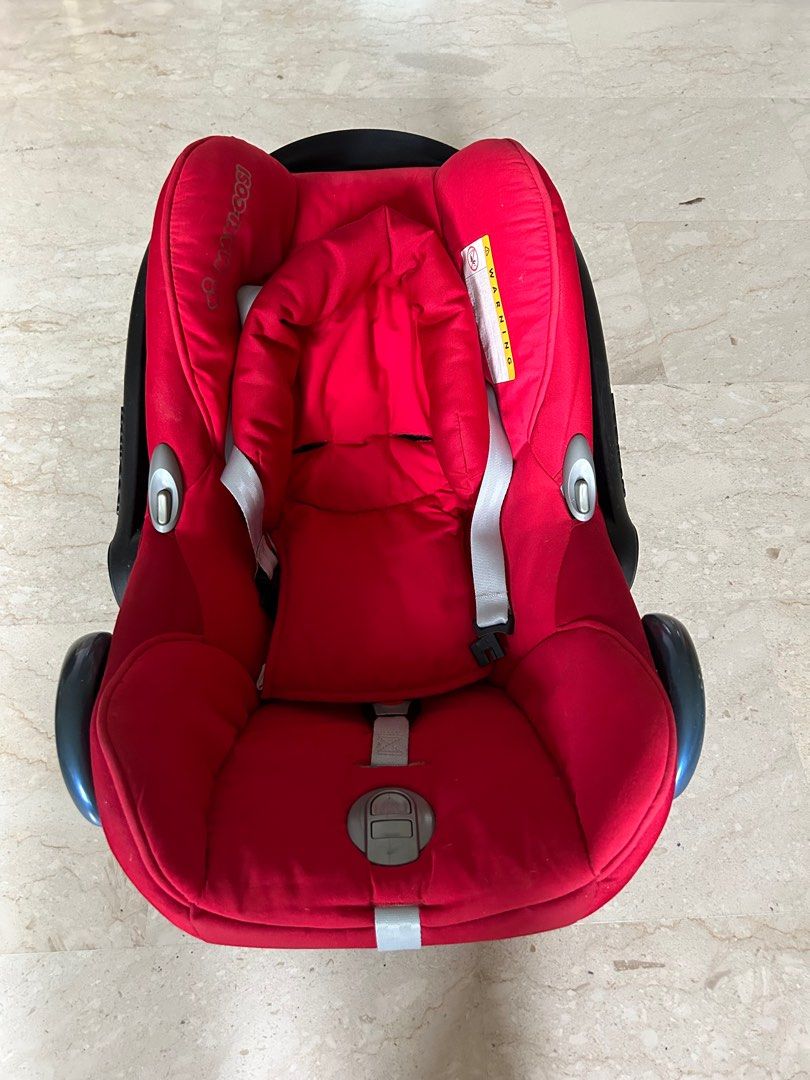 Maxi-Cosi Infant Car Seat plus ISO/Fix unit, Babies & Kids, Going Out ...