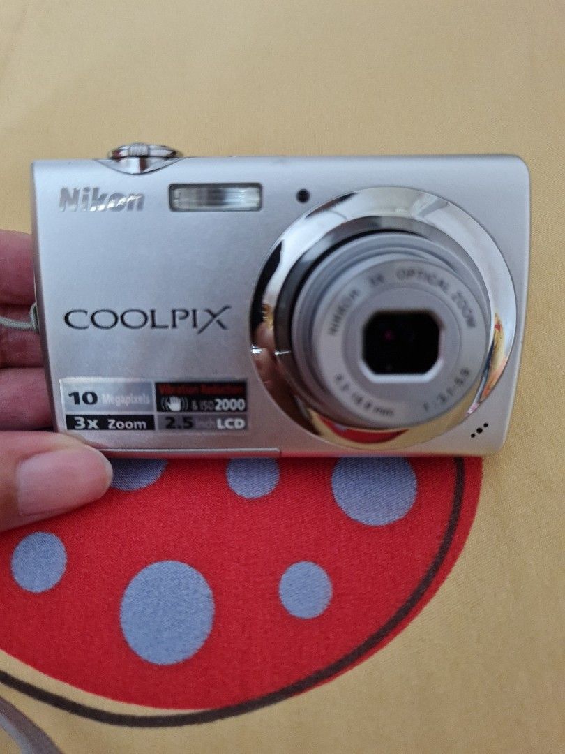 Nikon Coolpix Camera, Photography, Cameras on Carousell