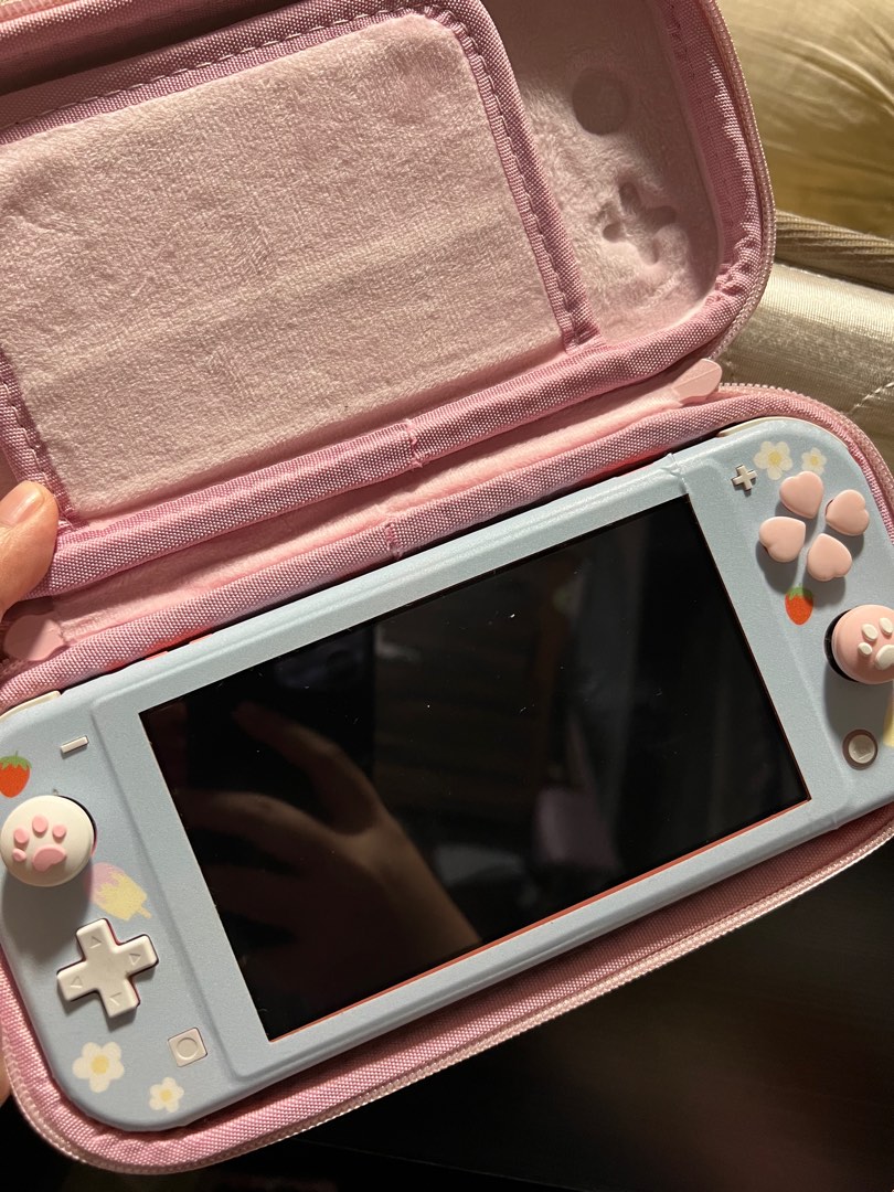 Nintendo Switch Lite - Coral Pink, Video Gaming, Video Game Consoles ...