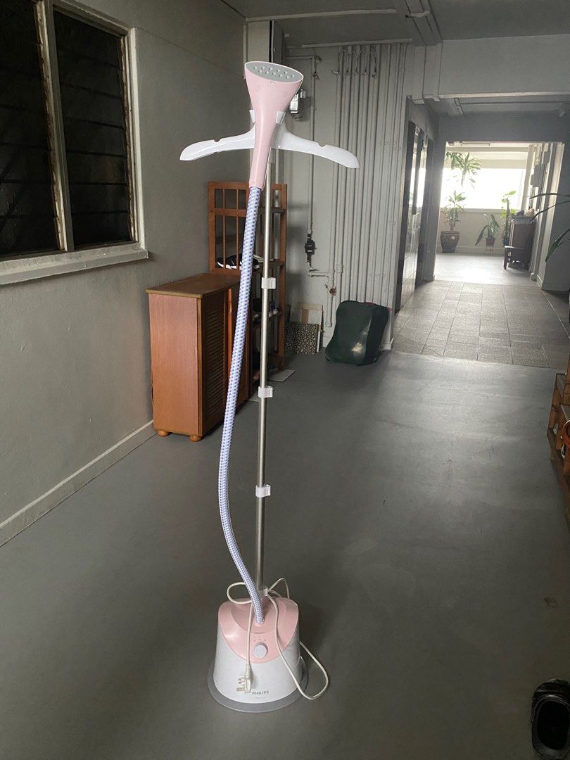 Philips EasyTouch Garment Steamer GC484, TV & Home Appliances, Irons ...